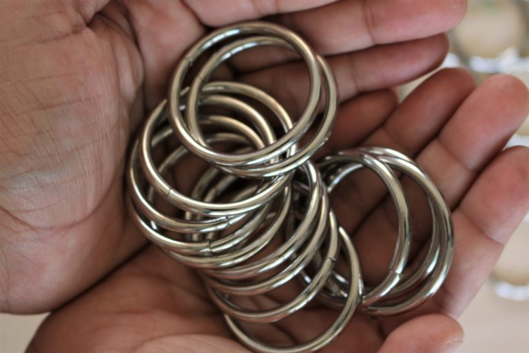 Metal Triangle O-Rings for Straps 1.5" inch for Bags - SparkleKavi.Com